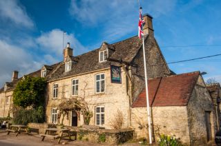 Swinbrook, Oxfordshire | Historic Oxfordshire Guide