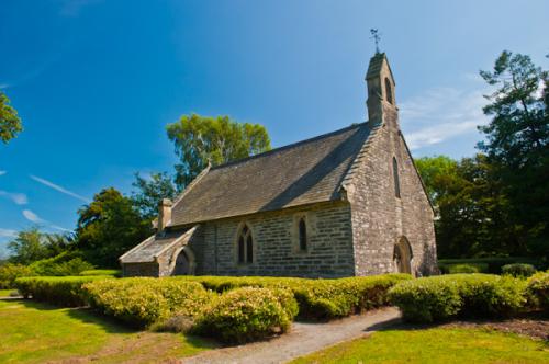 Rug Chapel, Corwen | History, Photos & Visiting Information